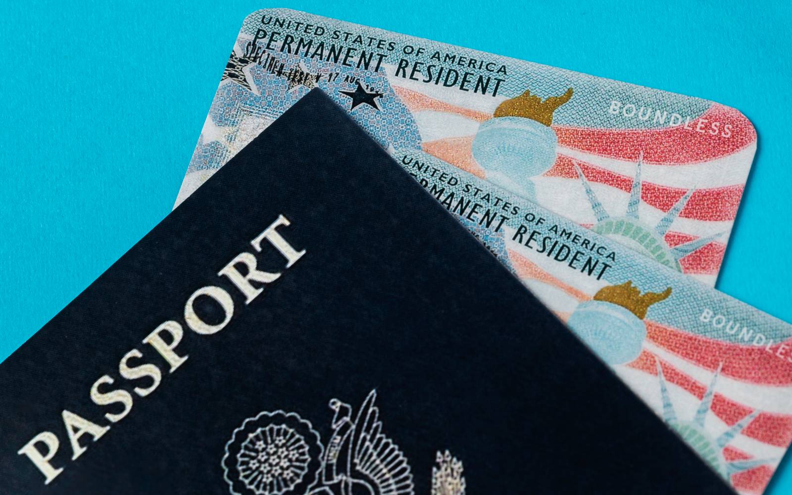 The New Gold Card vs. Green Card for the USA: What We Need to Know ...